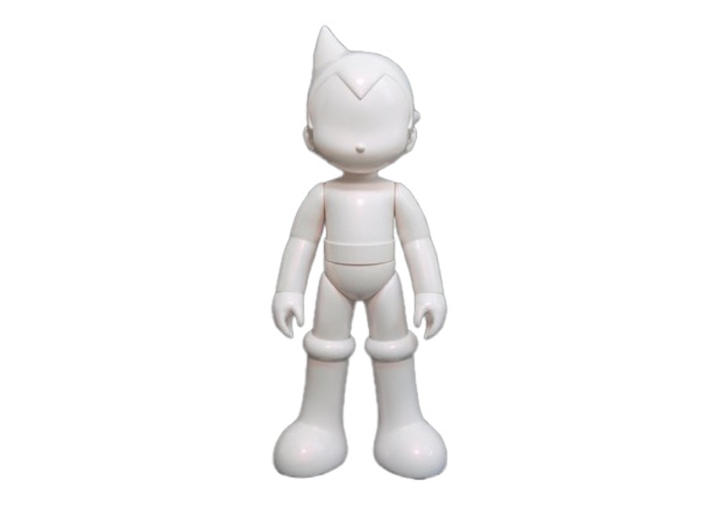 Astro Boy Reimagined Figure Pearl White - GB