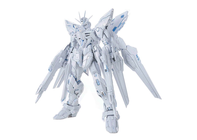 Bandai Namco Gundam 1/100 MGEX Strike Freedom Gundam Twilight Coating (Base Limited Exclusive ...