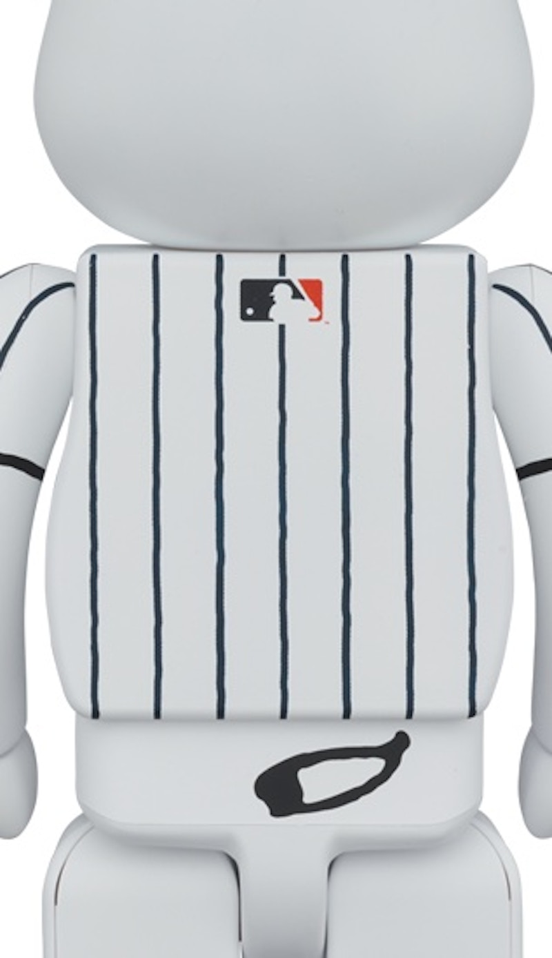 Bearbrick x Peanuts x MLB New York Yankees Snoopy 1000% - US
