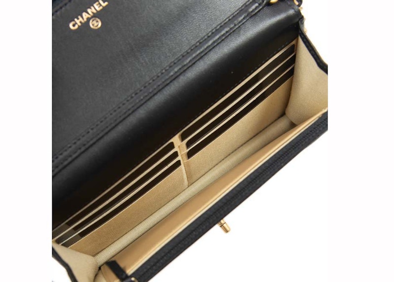 Chanel Pearl Crush Adjustable Strap WOC Black (AP1450) in Lambskin with ...