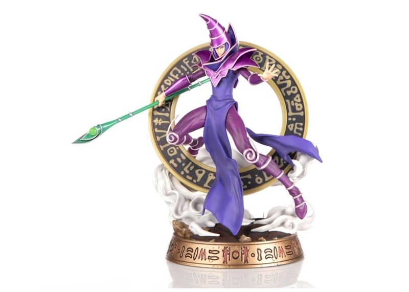 Dark Horse Yu-Gi-Oh! Dark Magician PVC Figure Purple - US