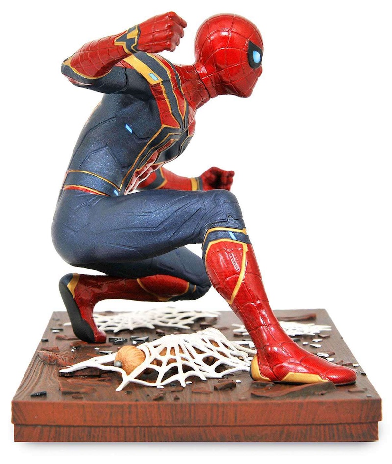 Diamond Select Toys Marvel Gallery Spider-Man Disney Store Exclusive ...
