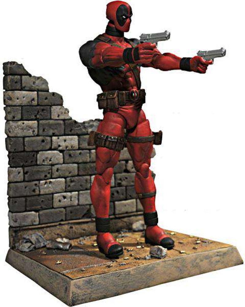 Diamond Select Toys Marvel Select Deadpool Action Figure - US