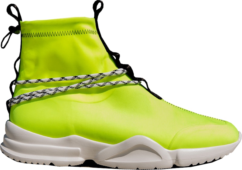John Geiger 002 Patron Of The New Volt - - US
