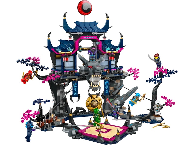 LEGO Ninjago Wolf Mask Shadow Dojo Set 71813 - US
