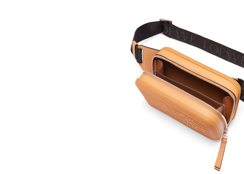 LOEWE Molded Sling In Diamond Rubber And Calfskin Natural/Black in ...