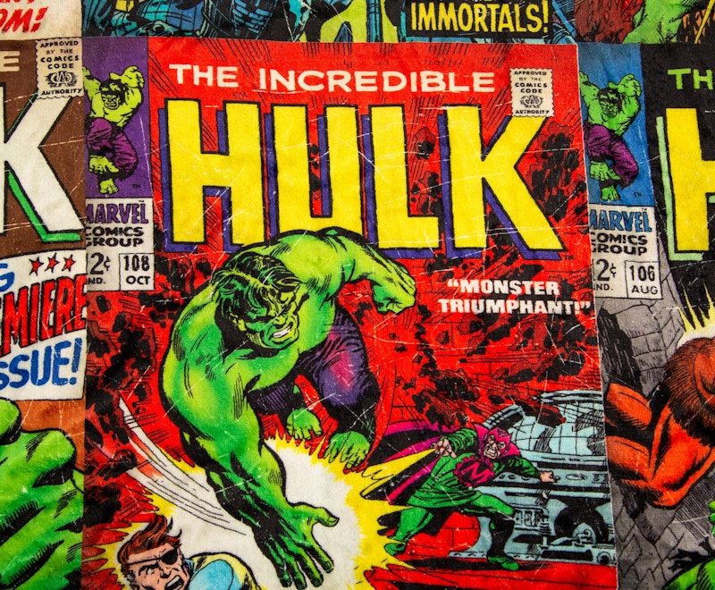Marvel The Incredible Hulk Comic Books Oversized Sherpa Throw Blanket - US