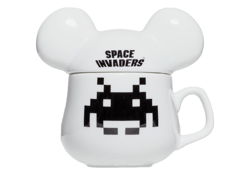 Medicom Space Invaders Be@rmug Black - FW21 - US