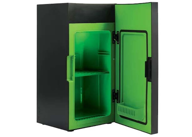 Microsoft Xbox Series X Mini Fridge (US Plug) 1.2:1 Scale, 8 Can ...