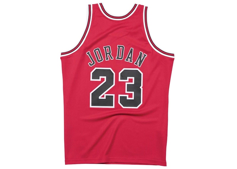 Mitchell & Ness Michael Jordan Chicago Bulls Finals 1997-98 Road ...