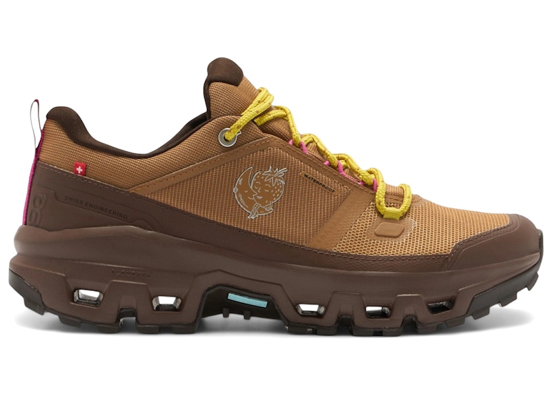 On Running Cloudrock Low Waterproof Sky High Farm Goods Sphinx Men's ...