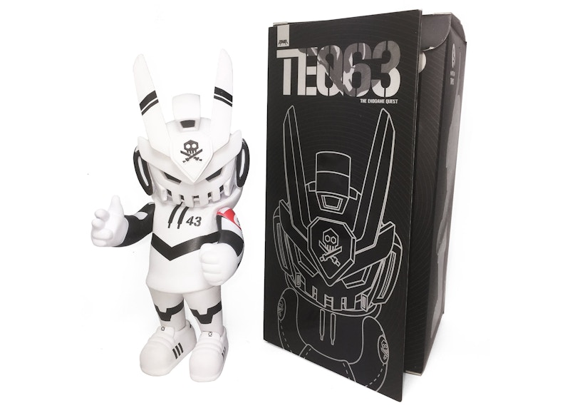 Quiccs x Martian Toys TEQ63 Fortress White - US