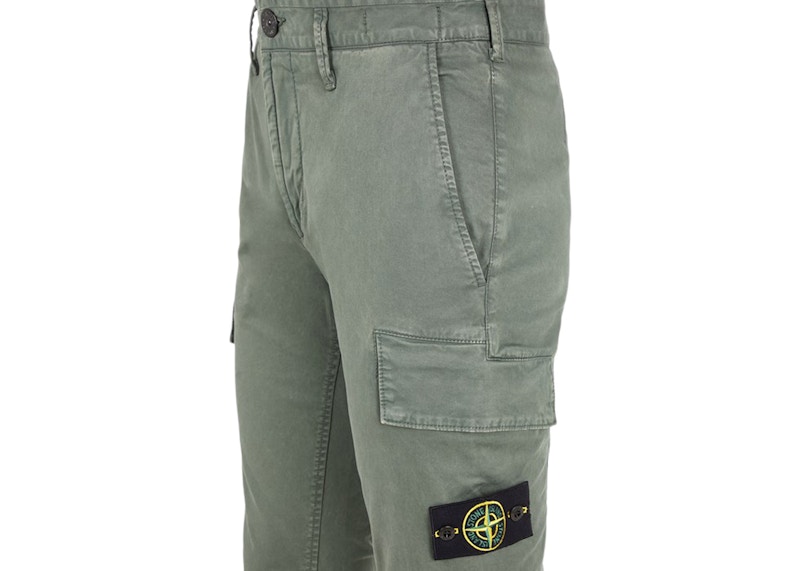 Stone Island Cargo Bermuda Shorts - Ghost Piece Black Men's - SS24 - US