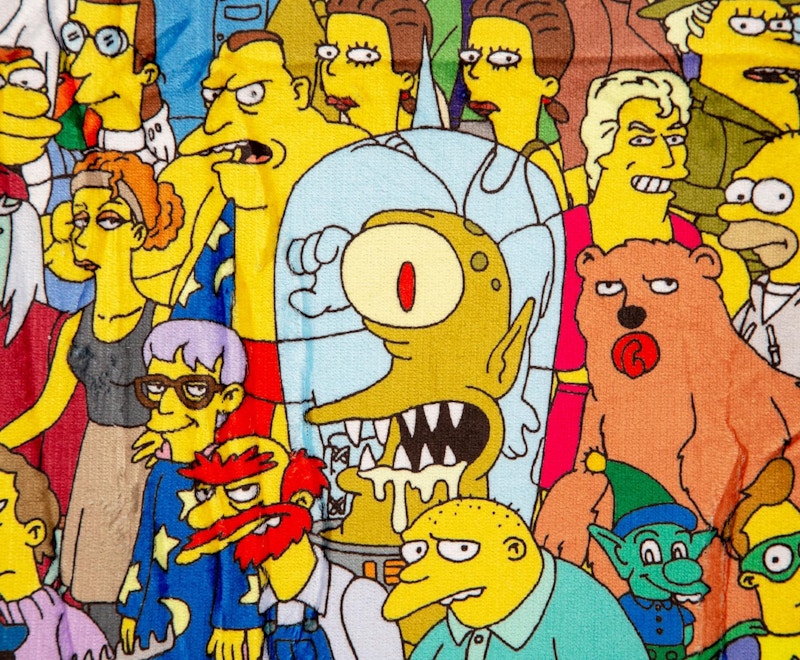 The Simpsons The Simpsons Oversized Fleece Sherpa Throw Blanket - US