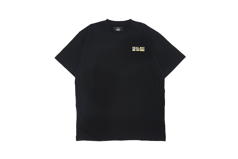 Yeti Out 8-Bit Tee Black - SS21